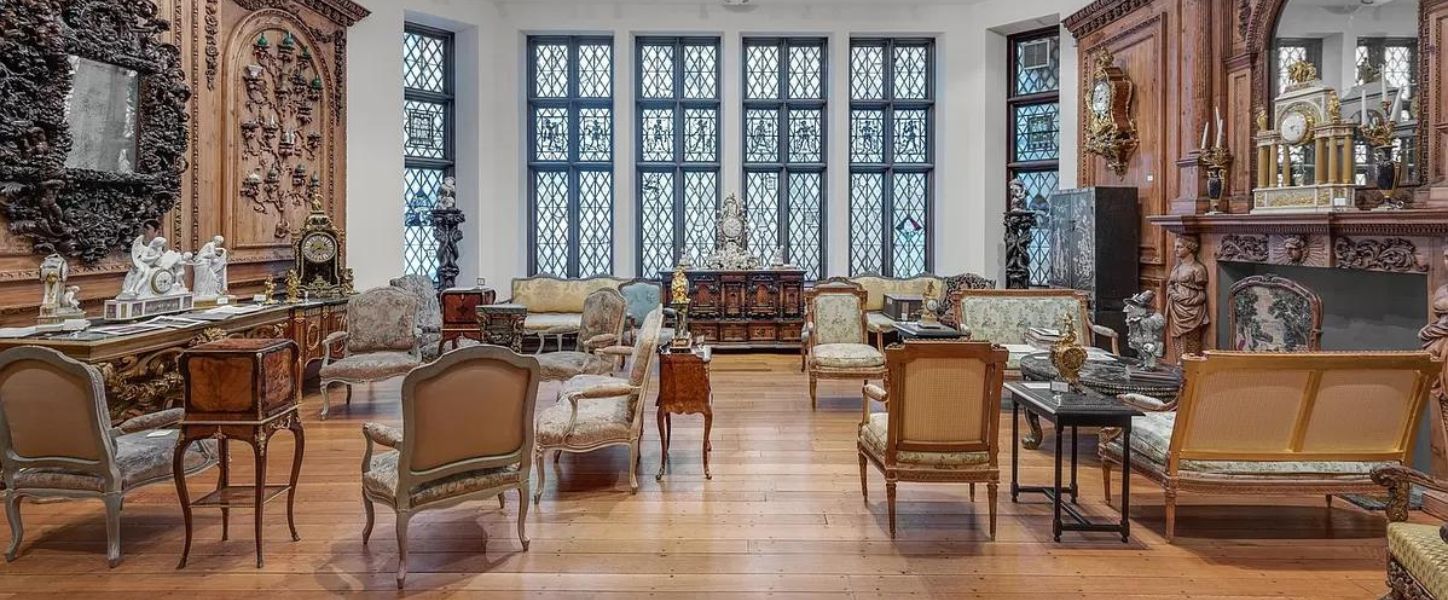 Doyle Auctions - Jewelry, Fine Art, Furniture - New York & Los Angeles